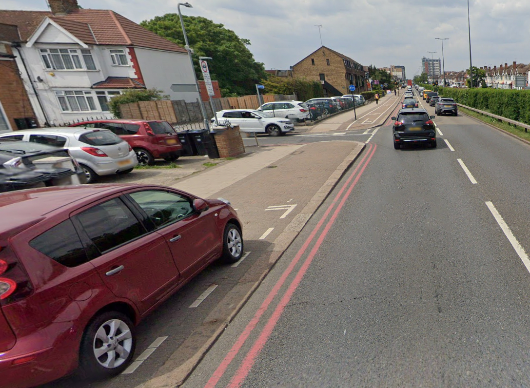 Eastern Avenue, A12, Ilford | British Cycle Tracks